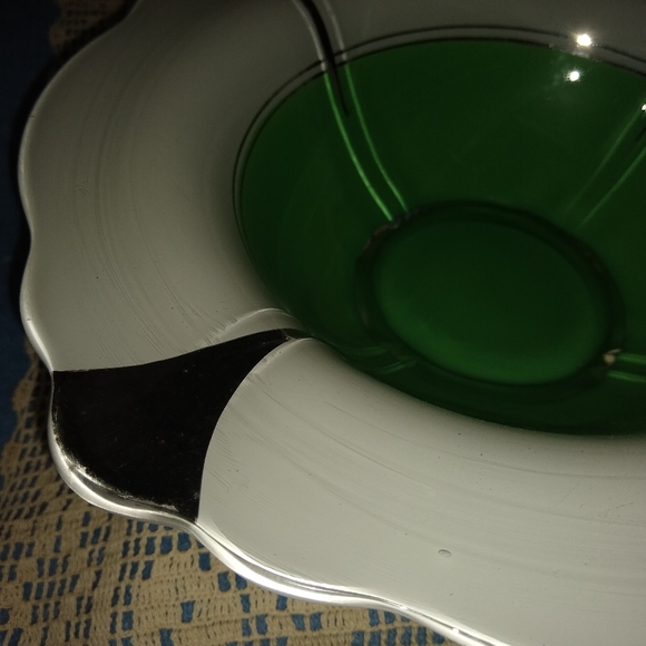 Indiana Glass | Accents | Art Deco Indiana Glass Fruit Bowl | Poshmark